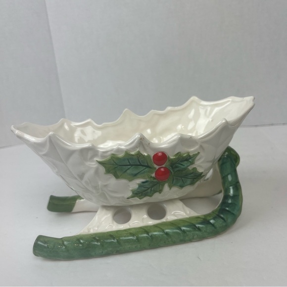 Lefton | Holiday | Vintage 7s Lefton China Holiday Holly Sleigh | Poshmark